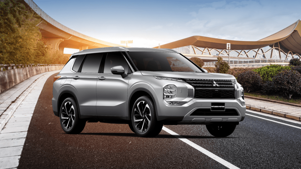 Outlander hits the road in SA - Mitsubishi-Motors